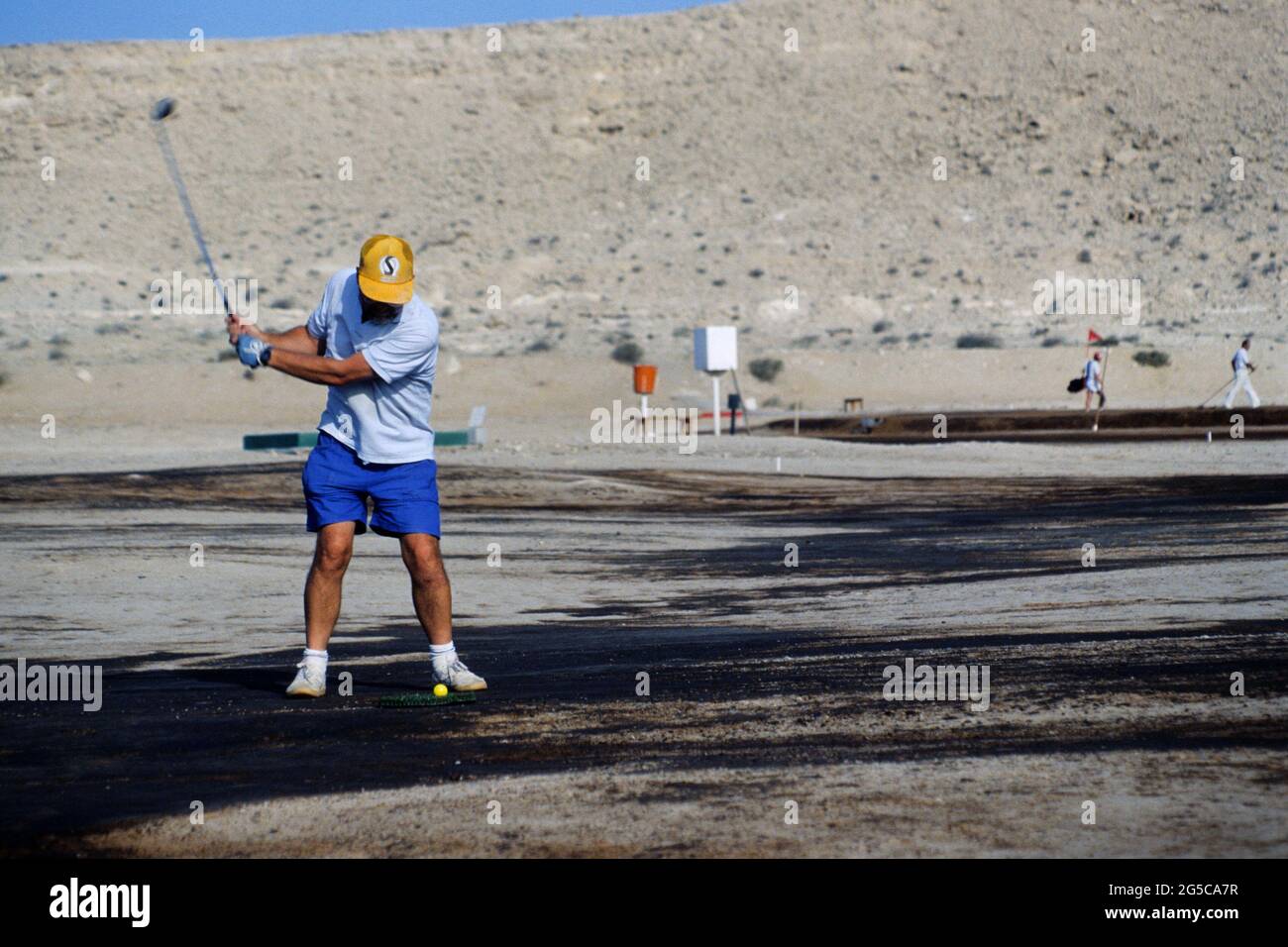 Oil dukhan qatar old hi-res stock photography and images - Alamy