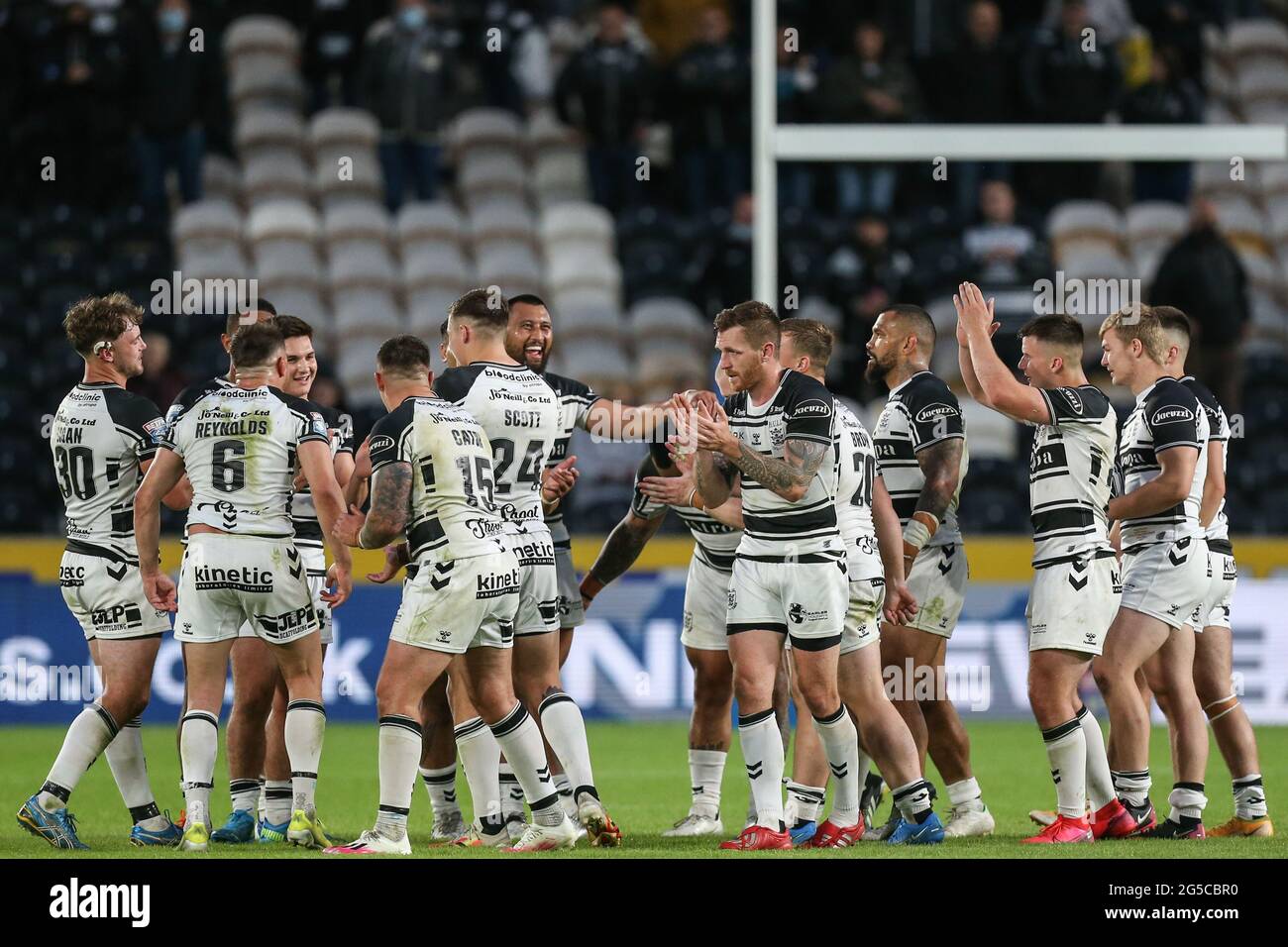 Hull fc applaud hi-res stock photography and images - Alamy