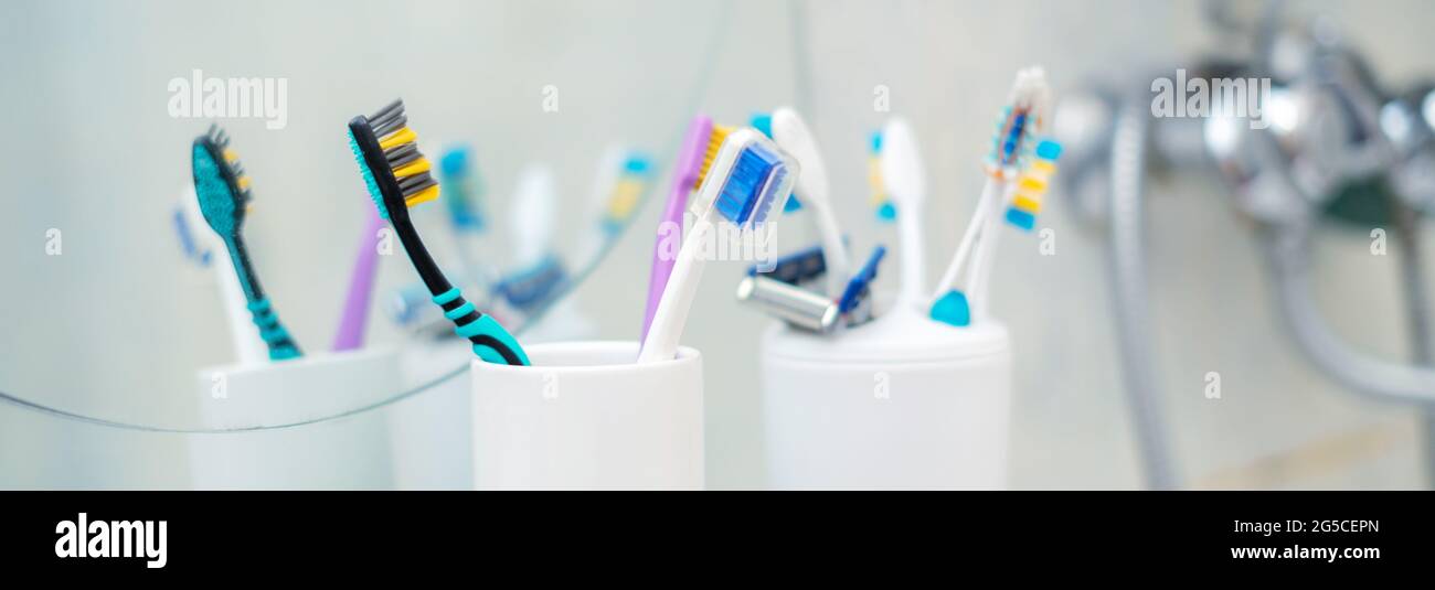 Oral blades hi-res stock photography and images - Alamy