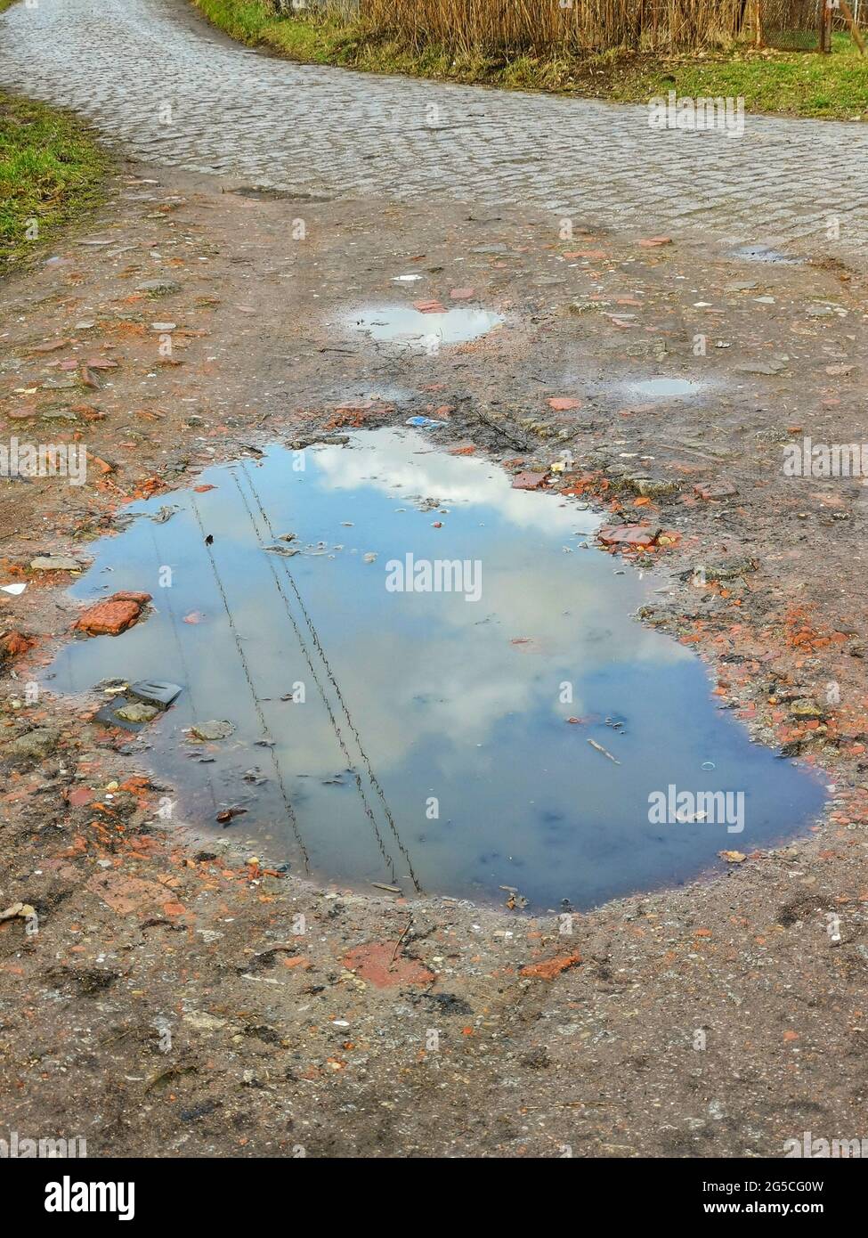 Vertical shot wet soil hi-res stock photography and images - Alamy