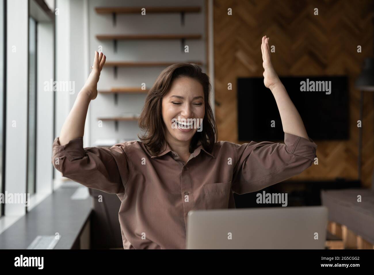 Lady celebrating hi-res stock photography and images - Alamy