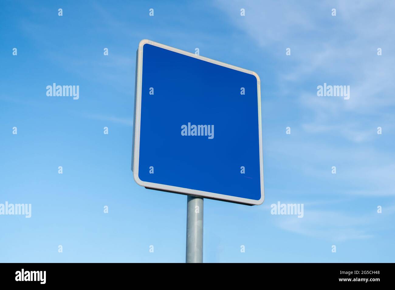 empty road sign with copy space mock-up design against the sky Stock ...