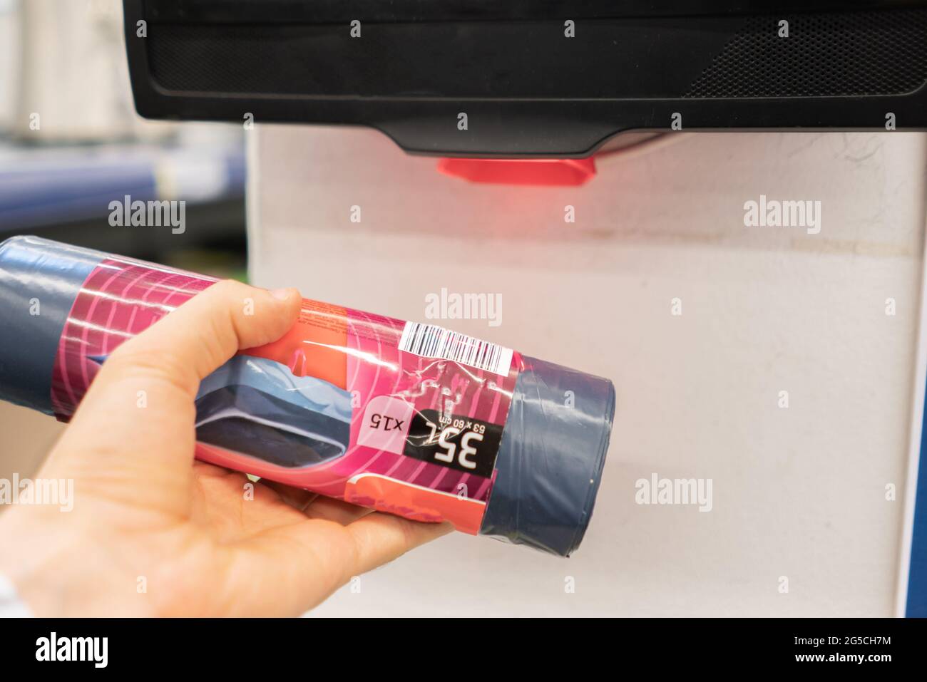 Rfid scanner hi-res stock photography and images - Alamy