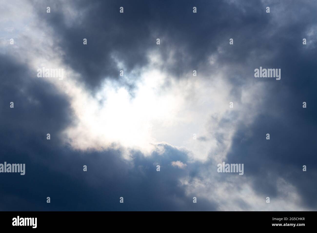 Beautiful clouds on the sky. Dramatic cloudscape Stock Photo - Alamy
