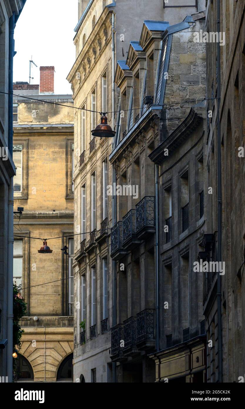 Traditional buildings of Bordeaux, France Stock Photo - Alamy
