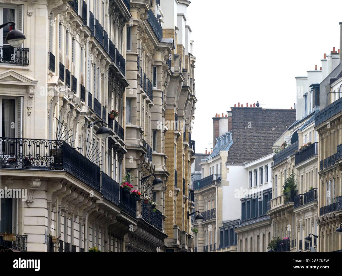 Traditional buildings in Paris, France Stock Photo - Alamy