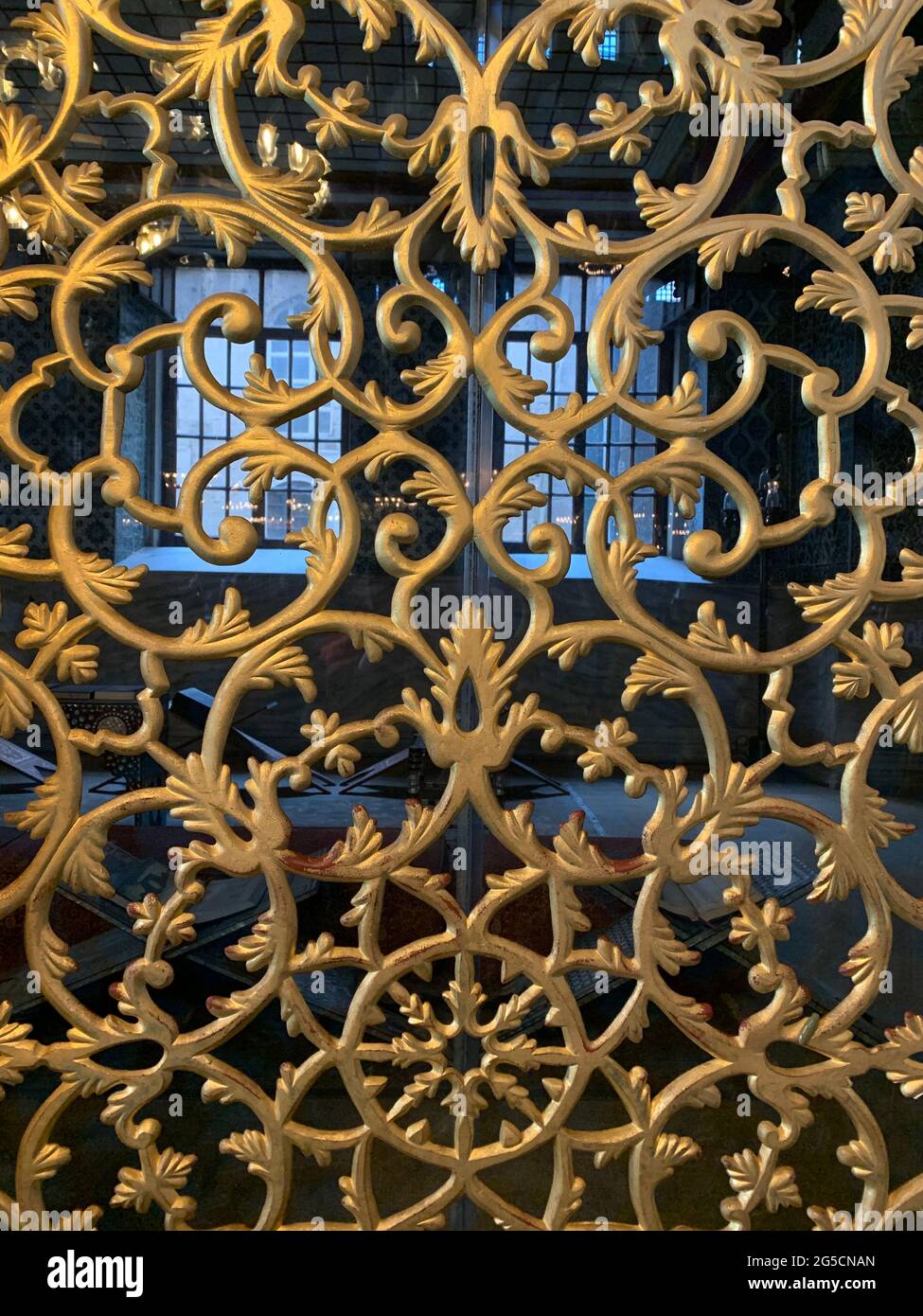 Luxury metal pattern. Eastern styled Stock Photo - Alamy