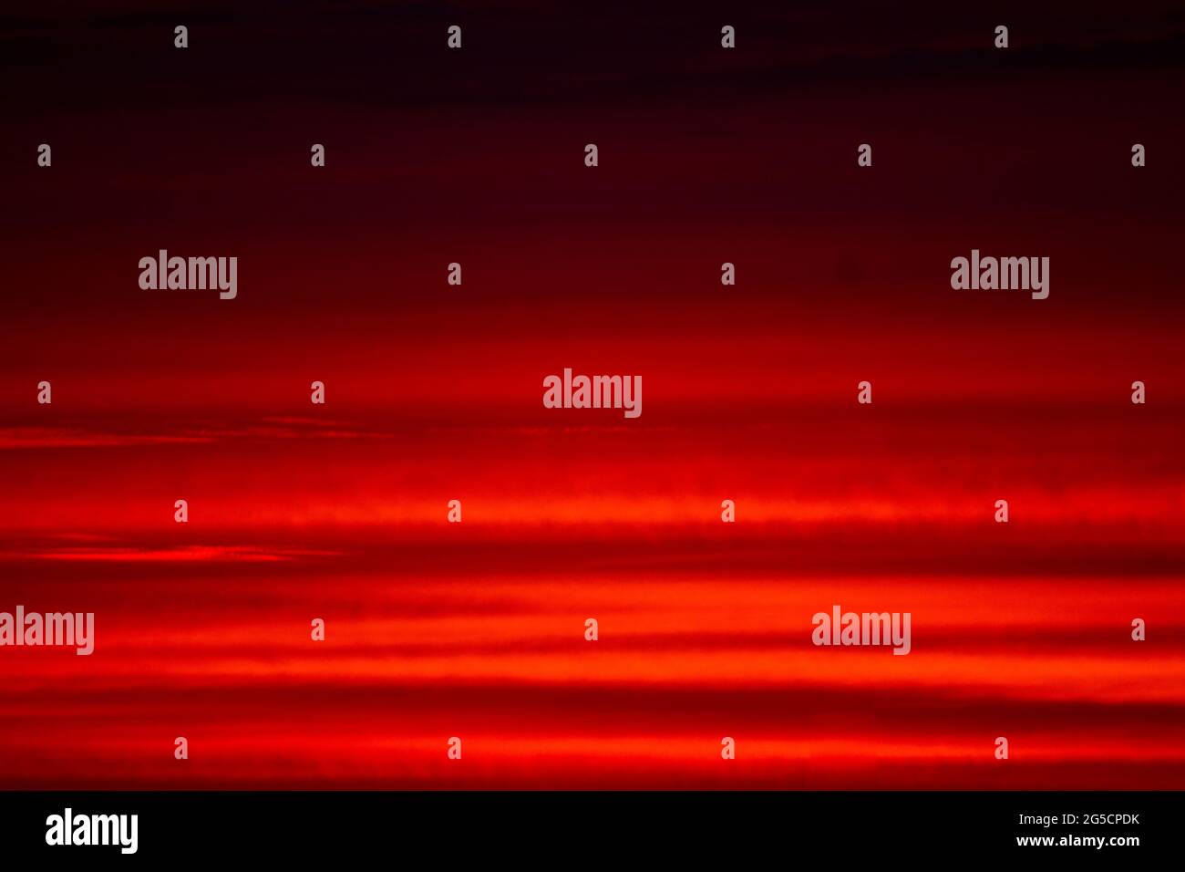 Red sky at sunset. Cloudscape Stock Photo - Alamy