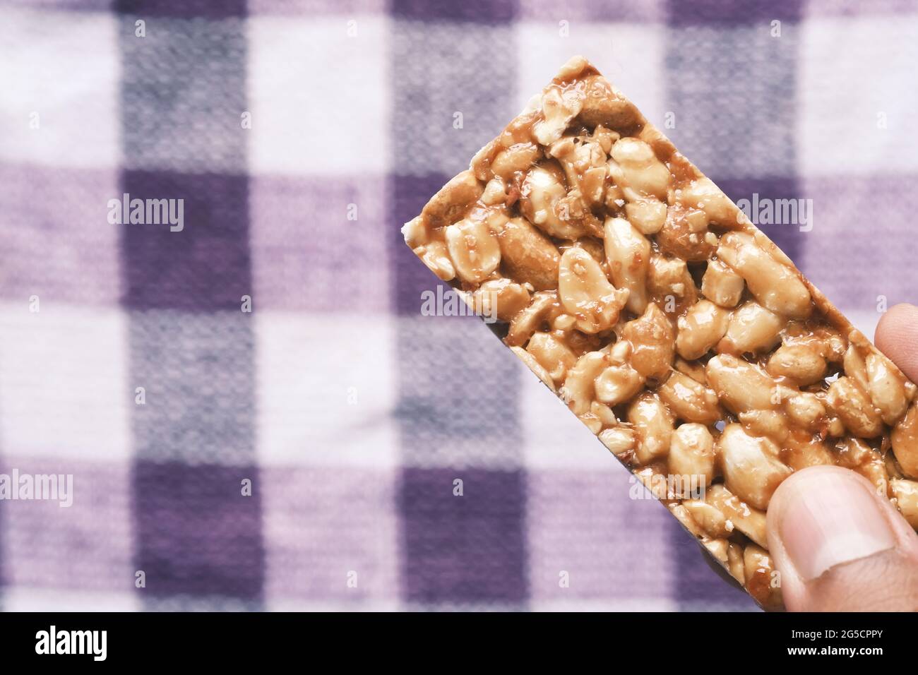 Pea nuts sweet bar hi-res stock photography and images - Alamy