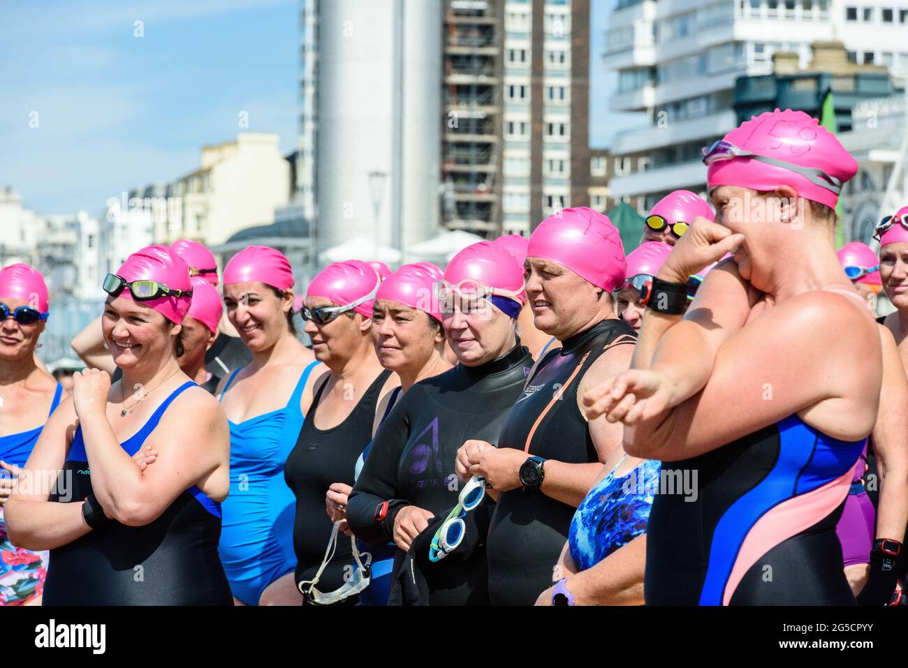 Brighton swimming club hi-res stock photography and images - Alamy