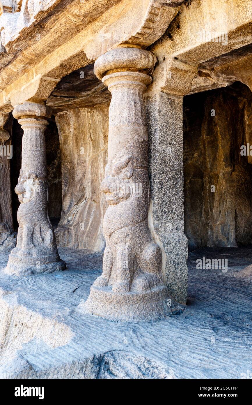 Tamil nadu stone deity hi-res stock photography and images - Alamy