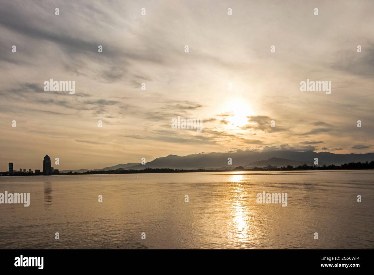 Kota kinabalu city mosque at likas bay hi-res stock photography and ...