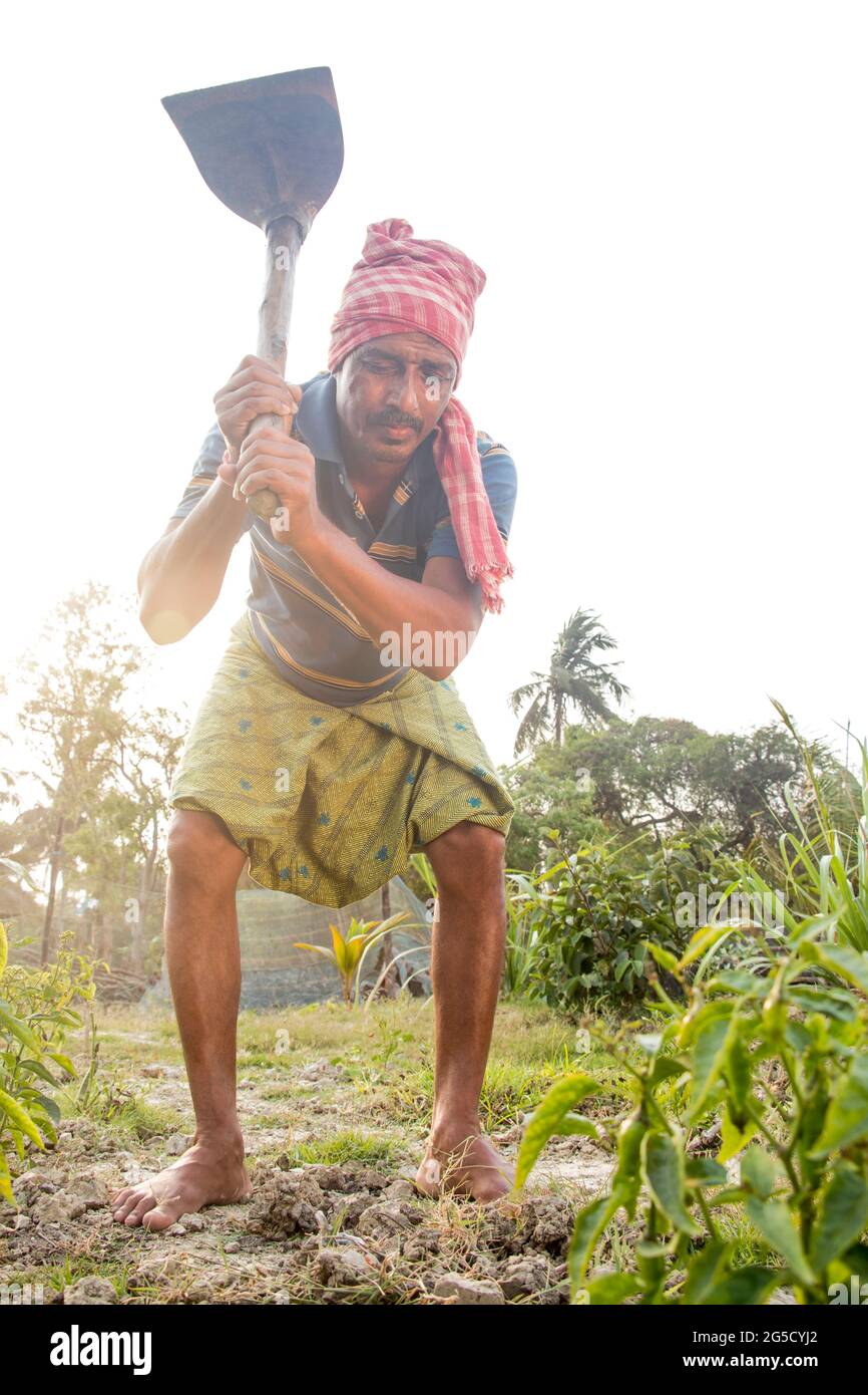 Indian shovel hi-res stock photography and images - Alamy