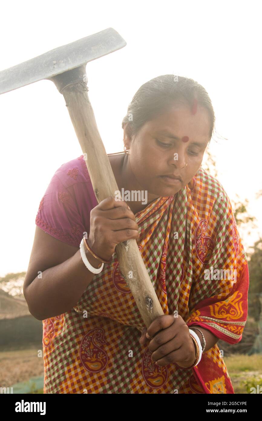 Indian farmer standing looking sky hi-res stock photography and images ...
