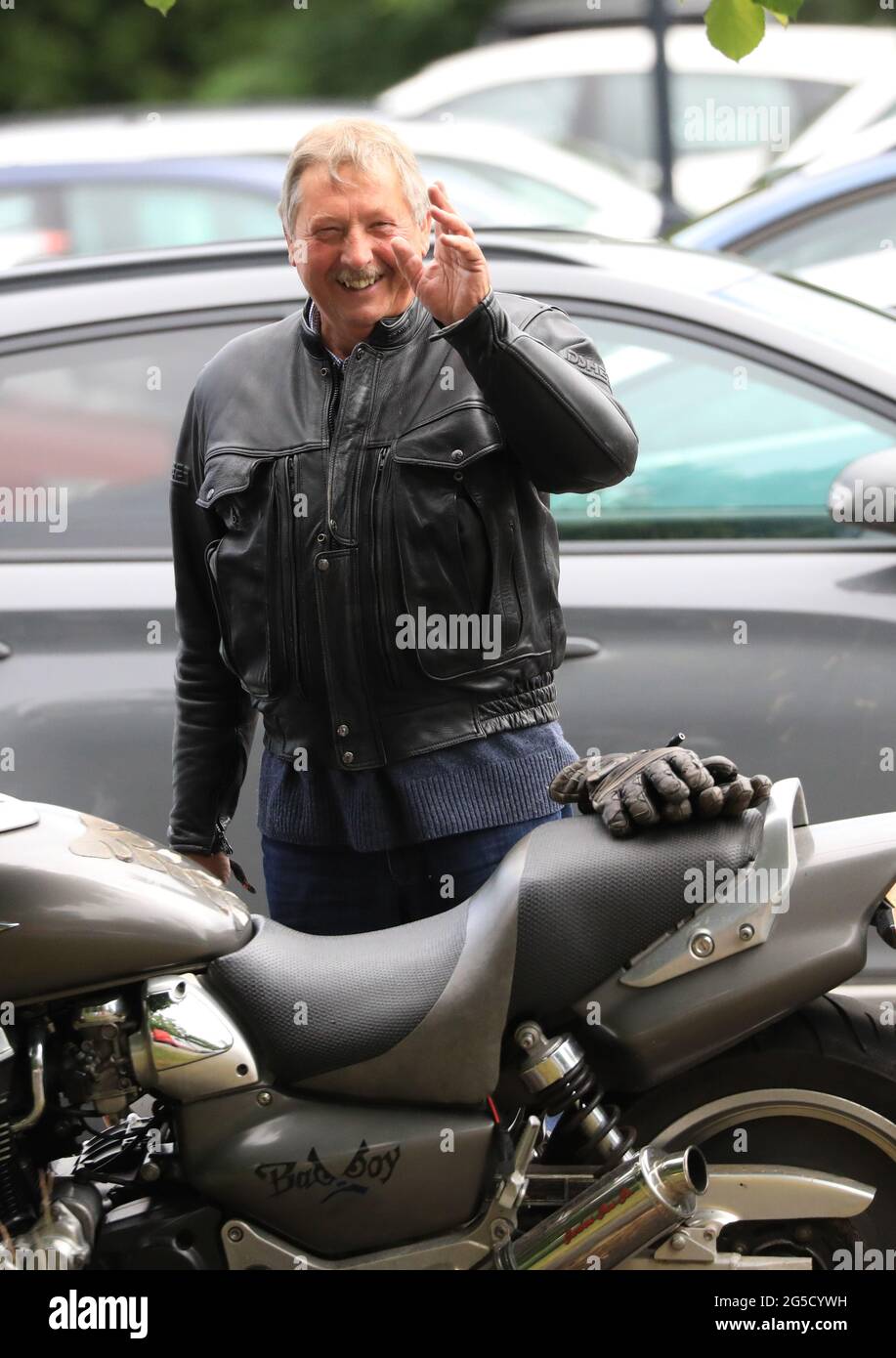 DUP MP Sammy Wilson arrives for the party meeting at the Hilton hotel ...