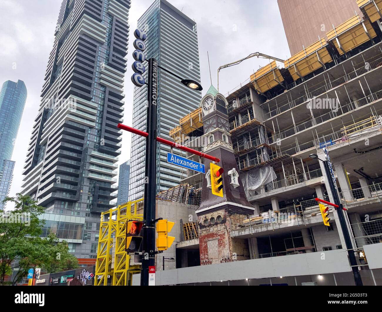 Mixed use architecture hi-res stock photography and images - Alamy