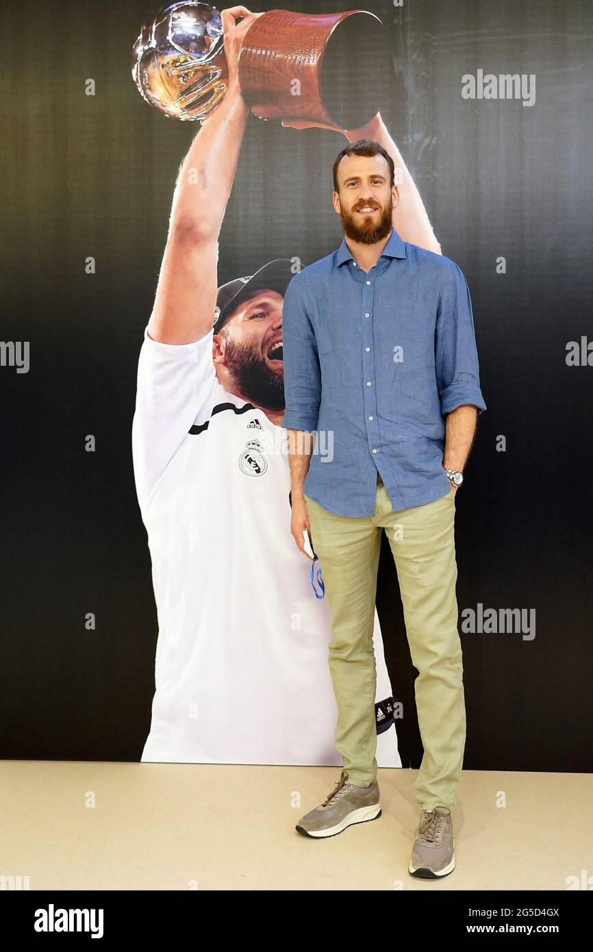 Spanish basketball player hi-res stock photography and images - Alamy