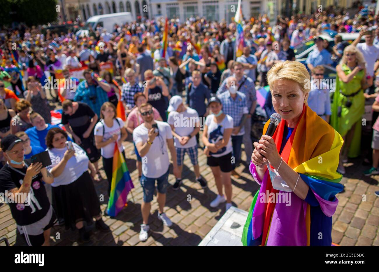 Lgbt transgenders parade hi-res stock photography and images - Alamy