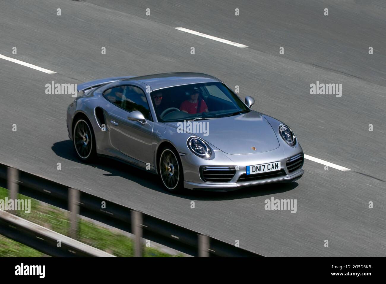 Porsche side view isolated hi-res stock photography and images - Alamy