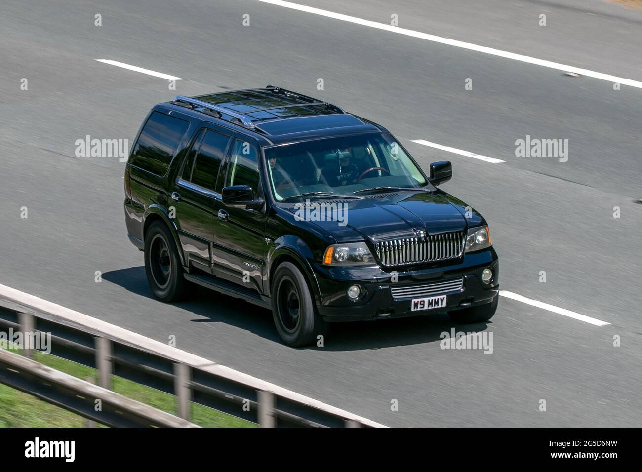 Lincoln Navigator 2004 Custom