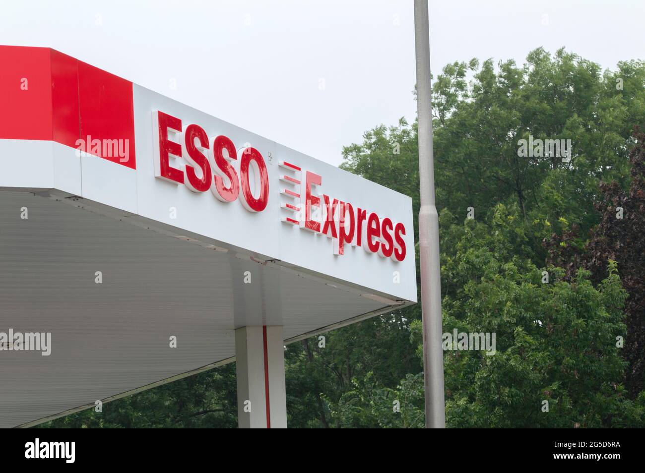 Oil company billboard hi-res stock photography and images - Alamy