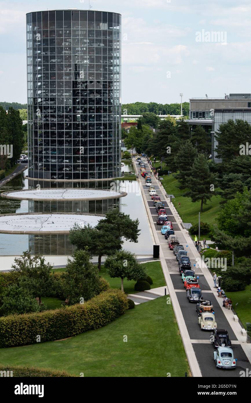 Vw wolfsburg towers hi-res stock photography and images - Alamy