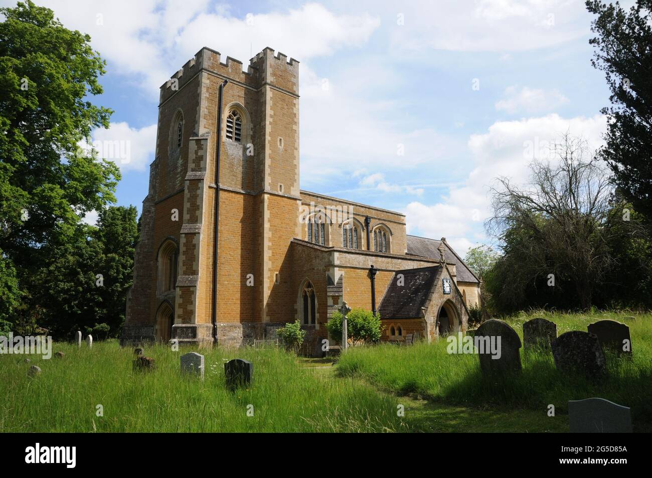 St Mary the Virgin Church, Mentmore, Buckinghamshire Stock Photo - Alamy