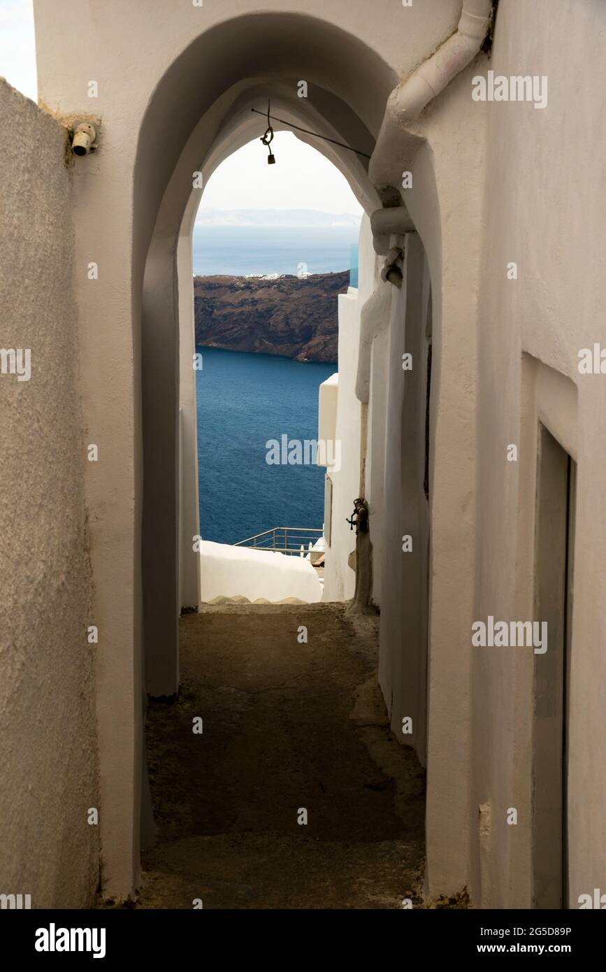 Narrow arched walkway hi-res stock photography and images - Alamy