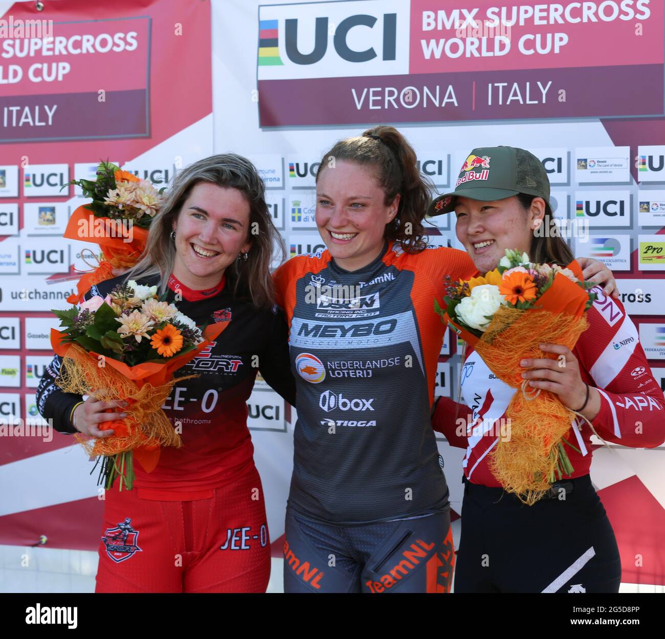 Judy BAAUW (center) finishes ahead of Merel SMULERS (left) of ...