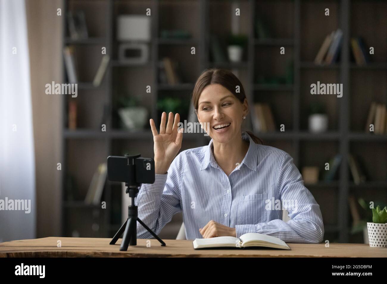 Video woman filming learn hi-res stock photography and images - Alamy