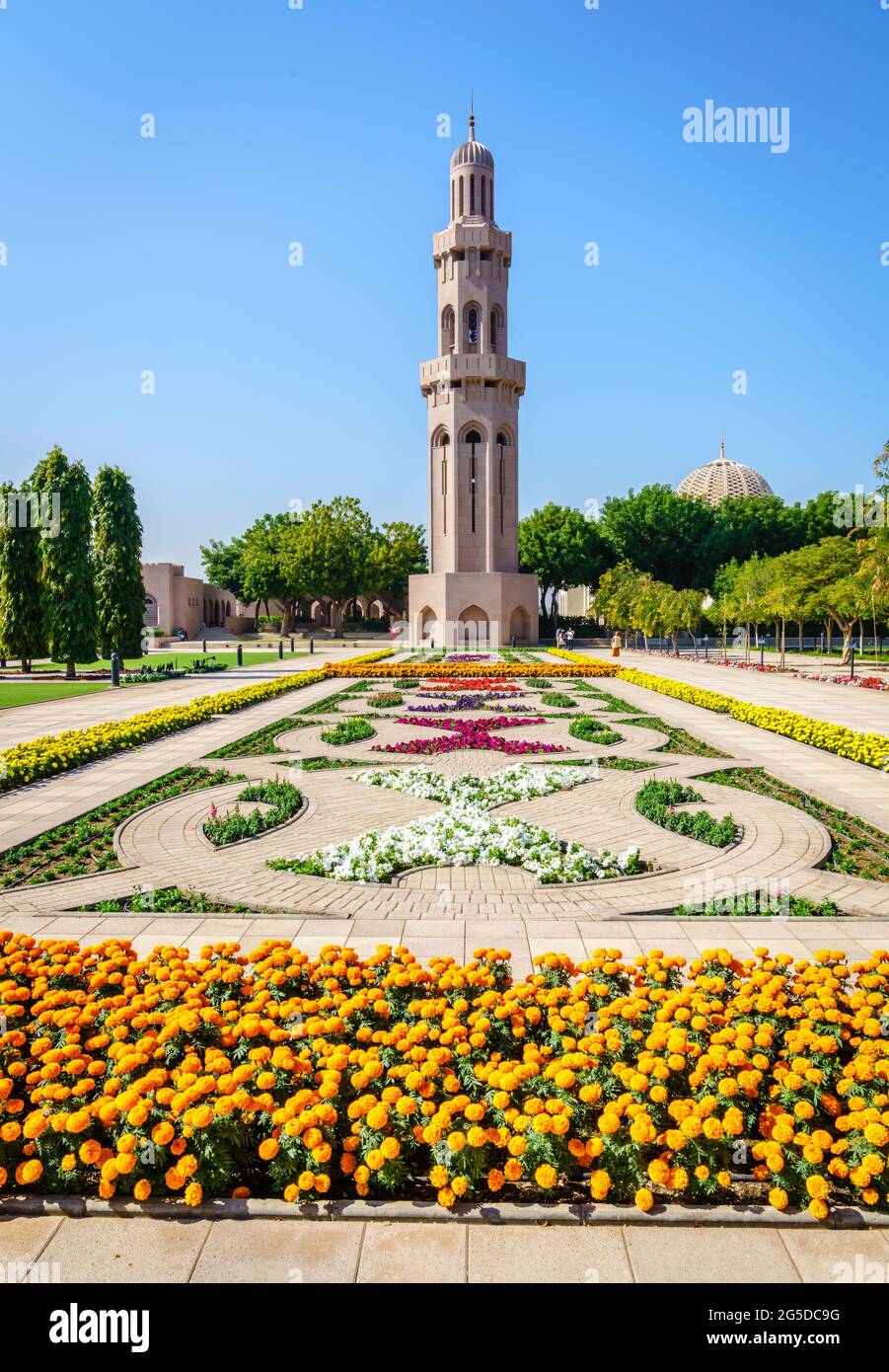 Garden at the Sultan Qaboos Grand Mosque in Muscat, Oman Stock Photo ...