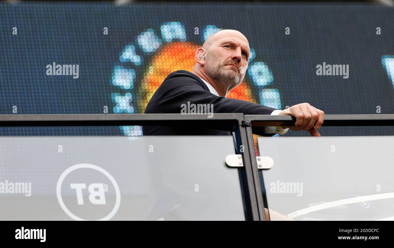 Commentary box stadium hi-res stock photography and images - Alamy