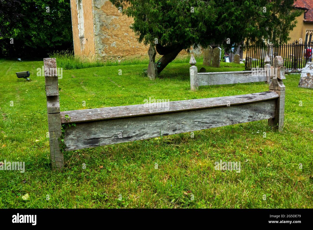 Leaping boards hi-res stock photography and images - Alamy