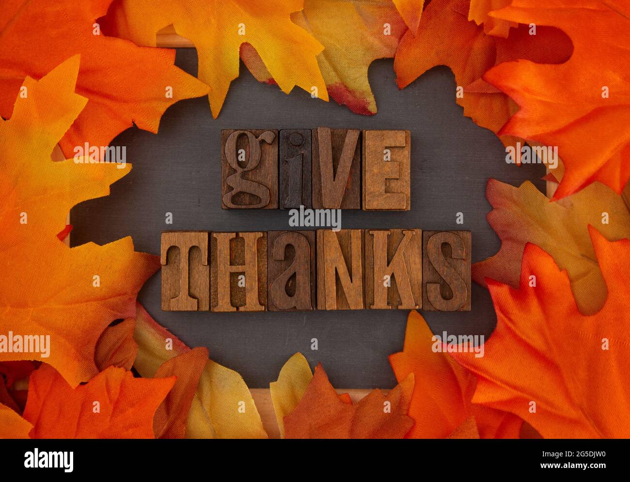 Give Thanks Background with Fall Leaf Boarder Stock Photo - Alamy