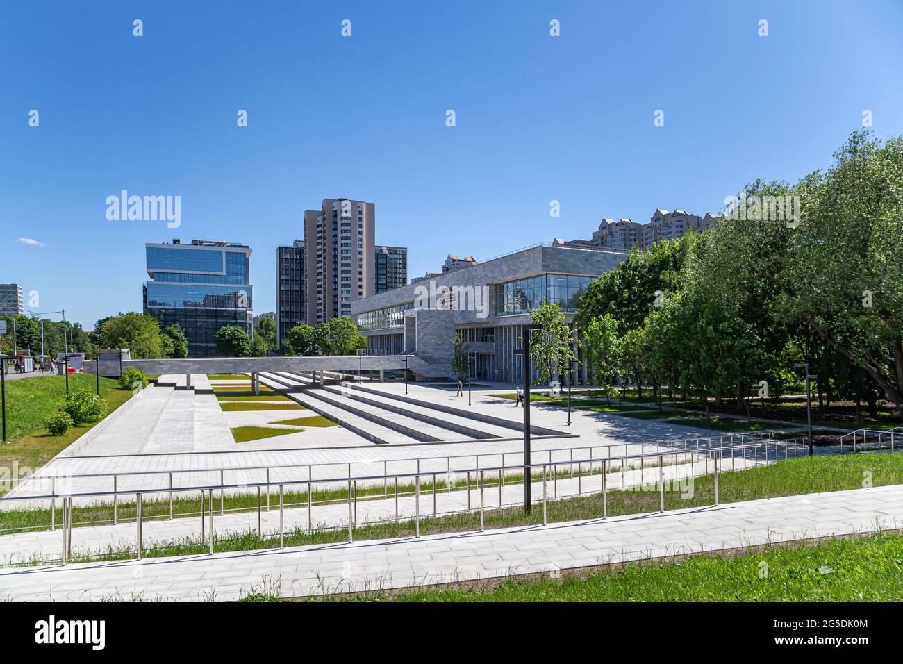 The building of the Institute for Scientific Information on Social ...