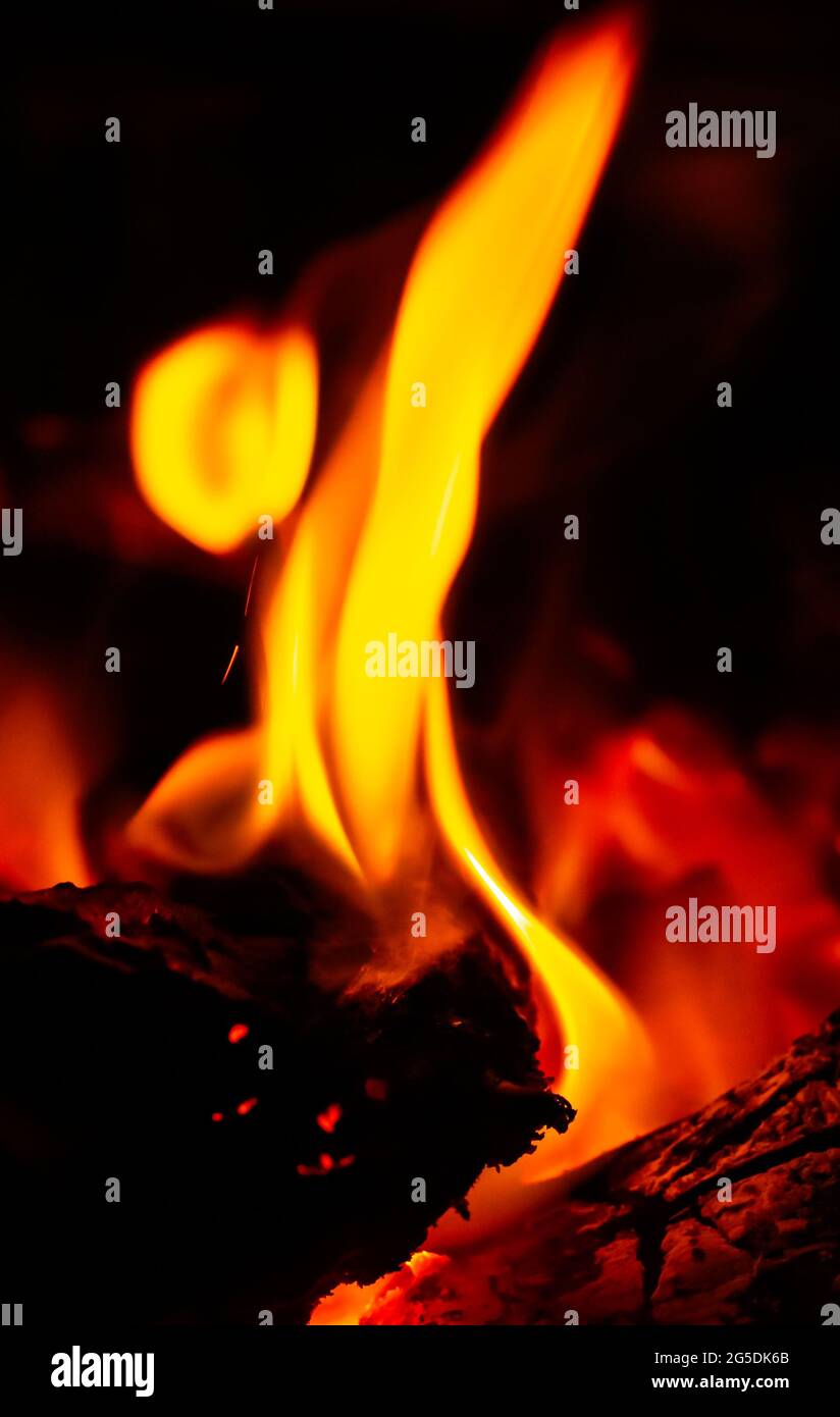 Campfire explosion hi-res stock photography and images - Alamy