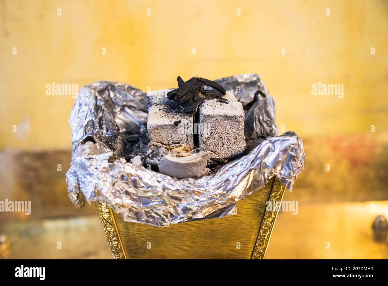 Bukhoor hi-res stock photography and images - Alamy