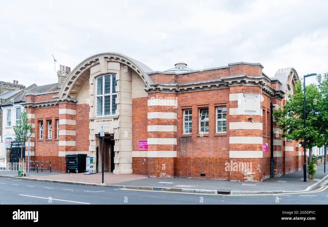 Plaistow public Library ( Passmore Edwards Library) A Grade II Listed ...