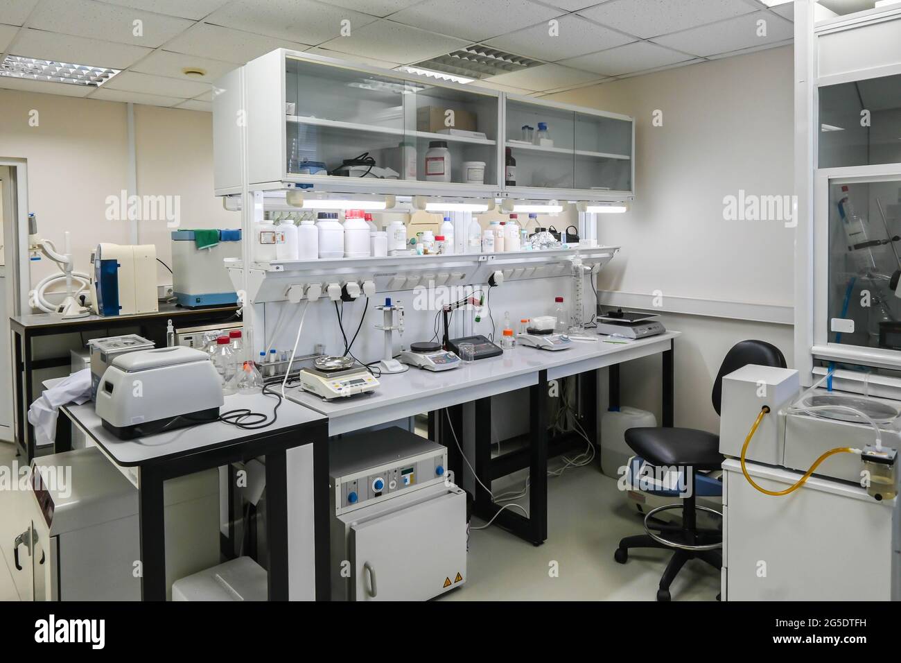 Laboratoire Moderne PHOTOTHEQUE – Laboratoire D'analyses Médicales