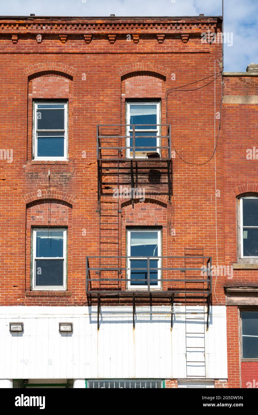 Old abandoned buildings and store fronts in Midwest city Stock Photo ...