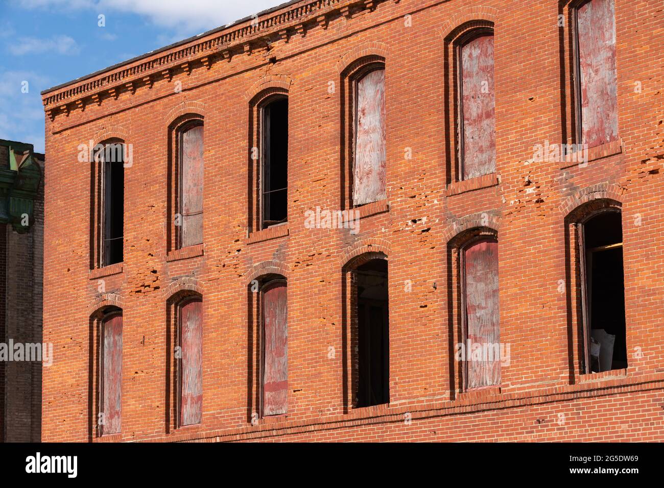 Old abandoned buildings and store fronts in Midwest city Stock Photo ...