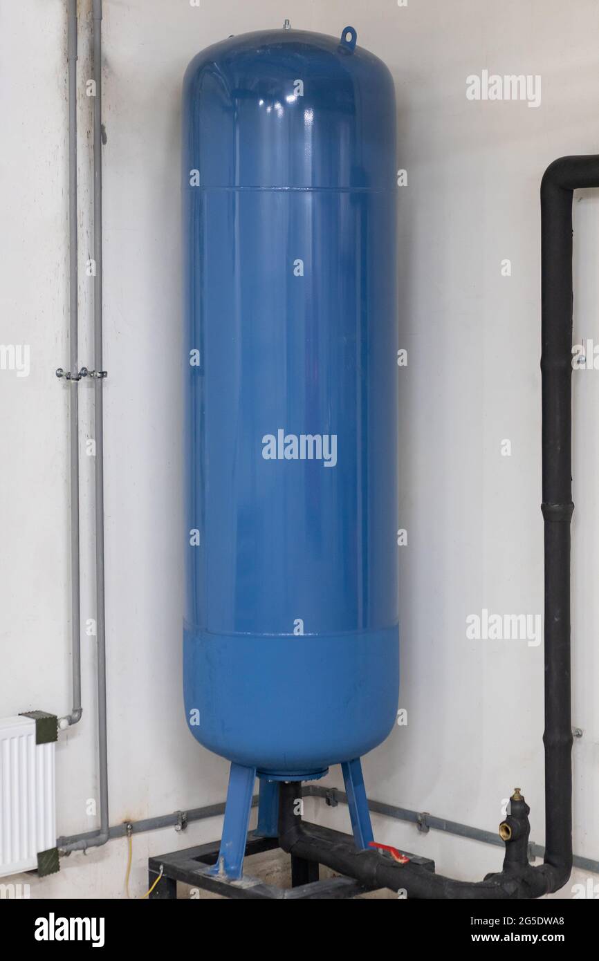 Air receiver tank hi-res stock photography and images - Alamy
