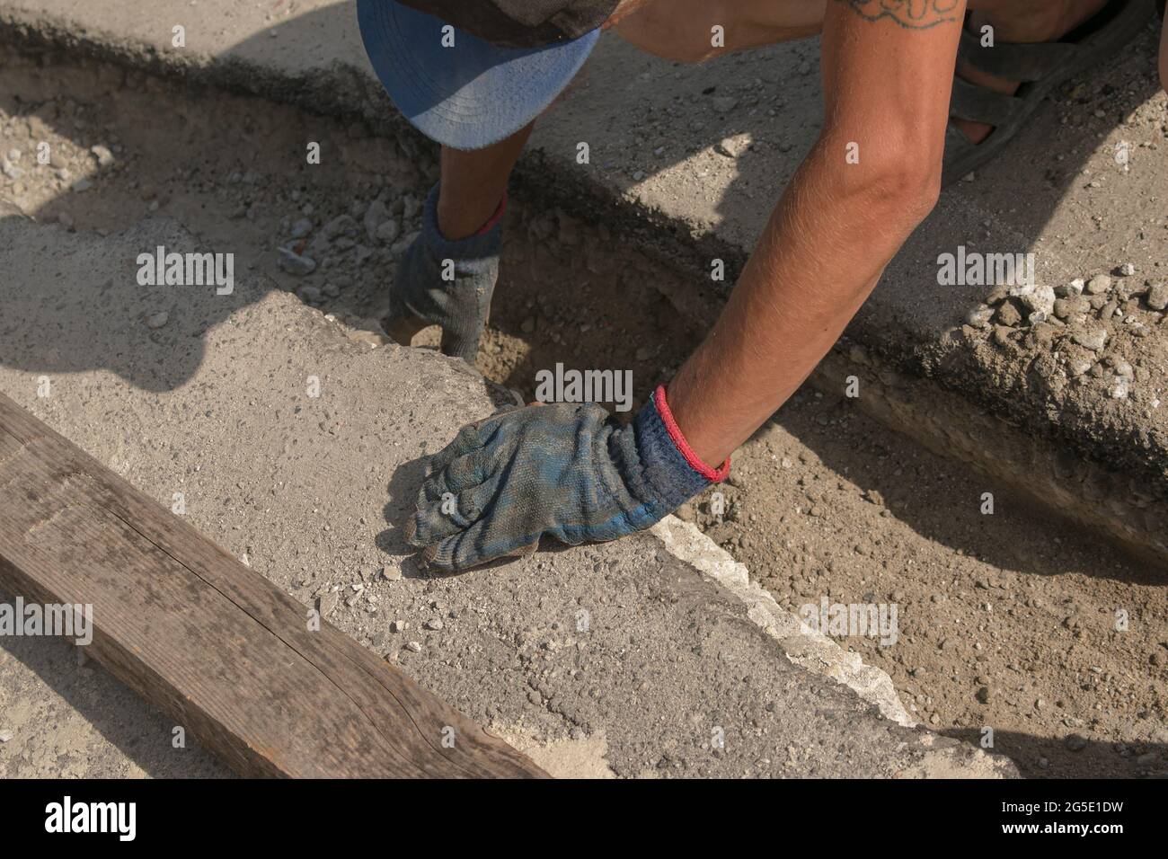 Curb block hi-res stock photography and images - Alamy