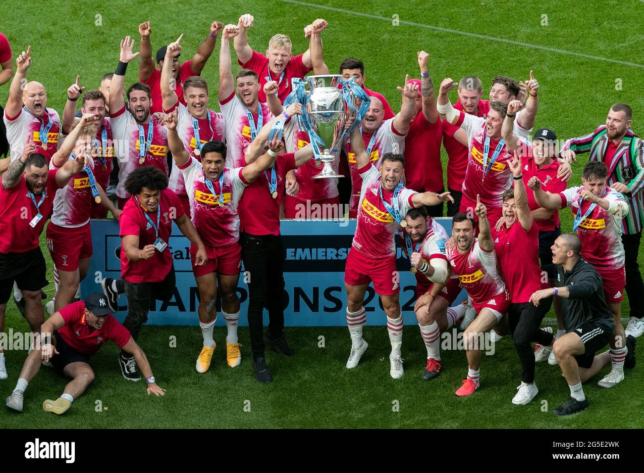 Gallagher premiership rugby trophy hi-res stock photography and images ...