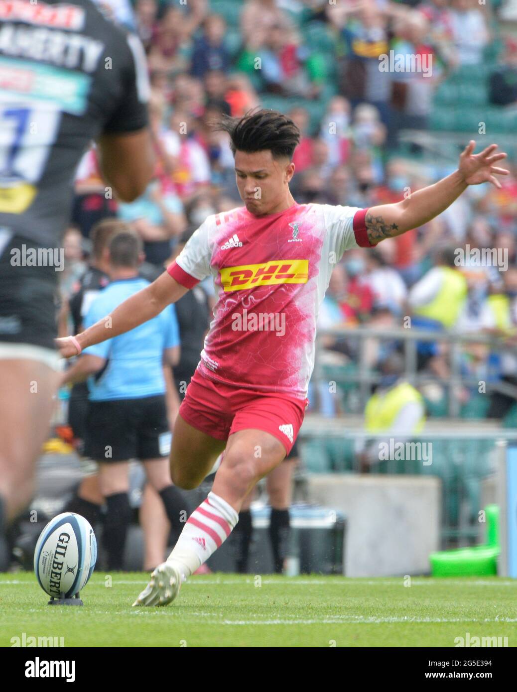 Marcus smith rugby High Resolution Stock Photography and Images - Alamy