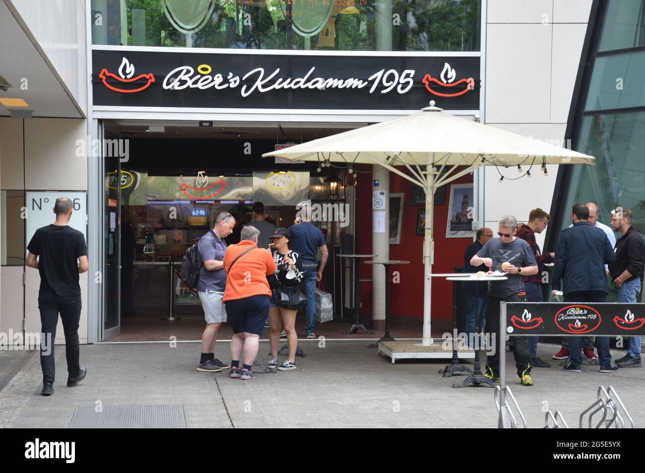 Fast food in germany hi-res stock photography and images - Alamy