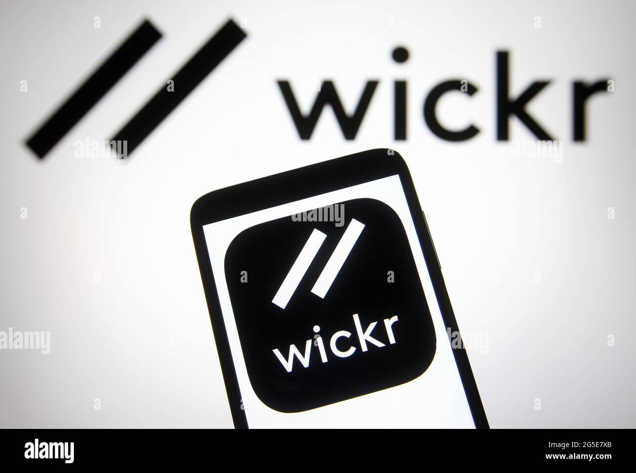 Wickr me logo hi-res stock photography and images - Alamy
