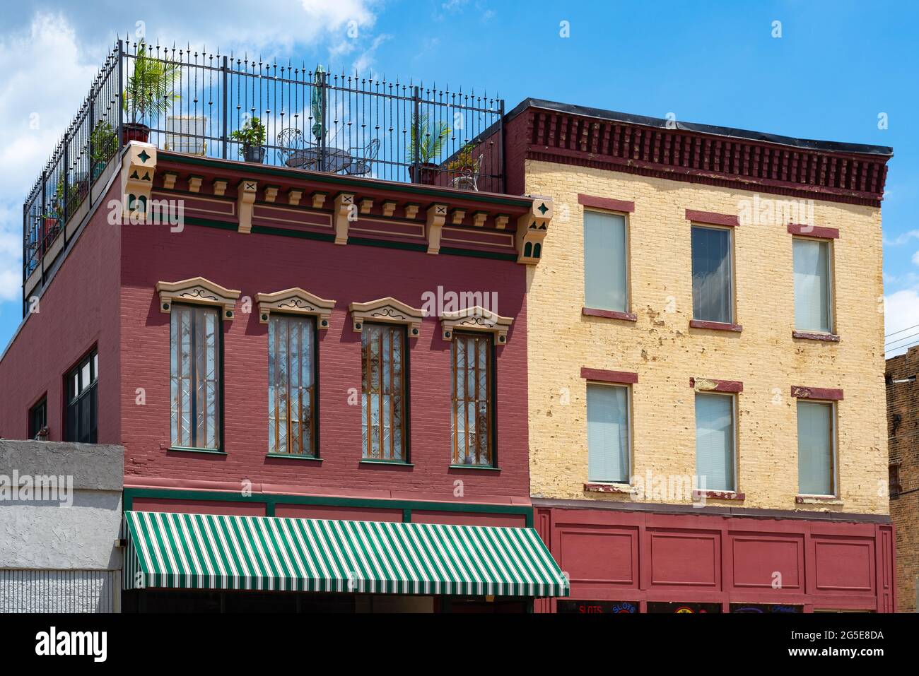Old downtown buildings in Midwest city Stock Photo - Alamy