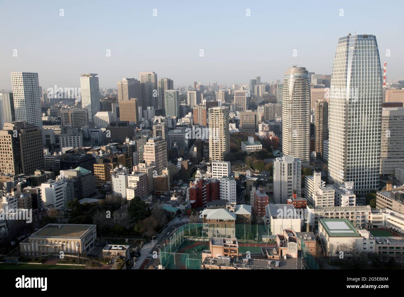 Metropolis tokyo hi-res stock photography and images - Alamy