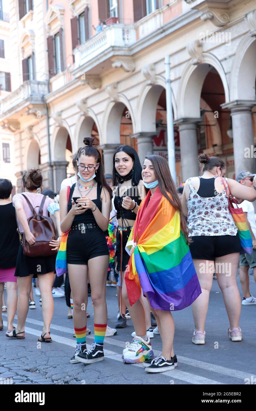 Roma- Piazza Vittorio Stock Photo - Alamy